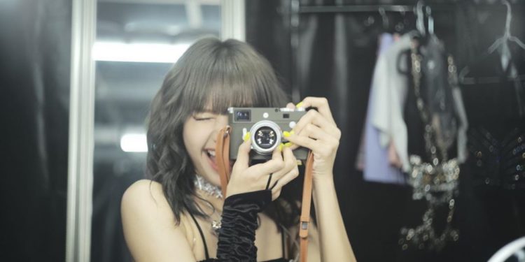 Blackpink Lisa Is Releasing '0327' Special Photo Book - KpopPost