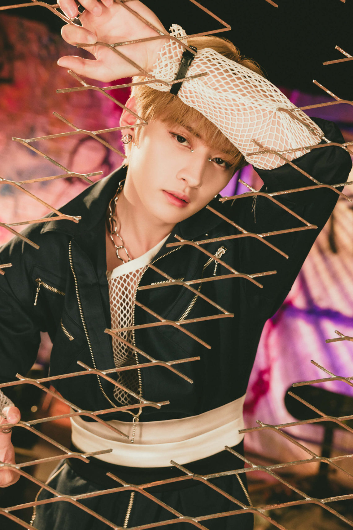 Watch Stray Kids Emanates Different Vibes in “Thunderous” Japanese Ver ...