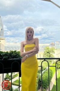 10+ Pictures to Prove BLACKPINK Lisa, the Modern Fashion Queen of ...