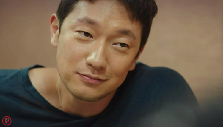 Actor Son Suk Ku to Make Theater Comeback in Korean Play, ARMY ON A ...