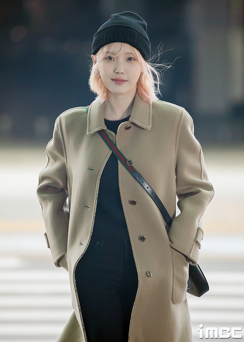 IU Captivates with Signature Airport Fashion and Fresh Pink Blonde Hair ...