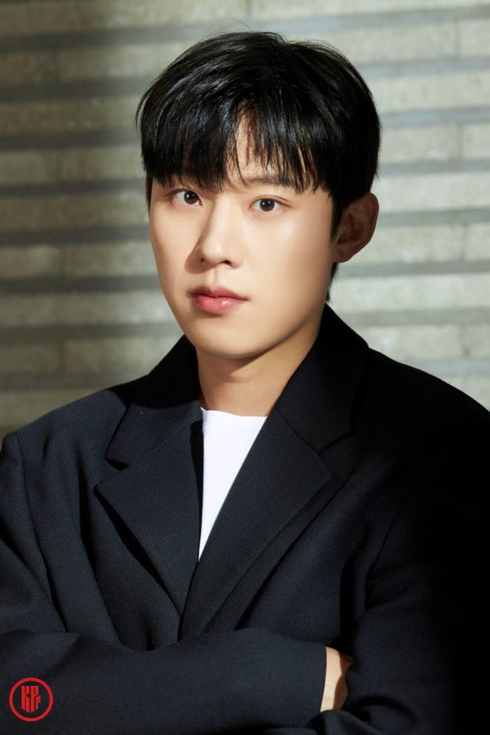 Kim Sung Cheol Courted to Star in a New Mystery Movie - KPOPPOST